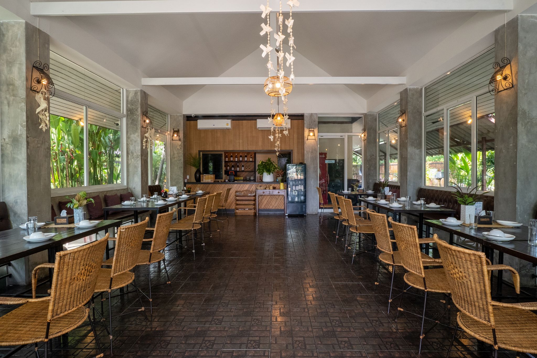 Ploen Ploen - Restaurant - Ploen Way